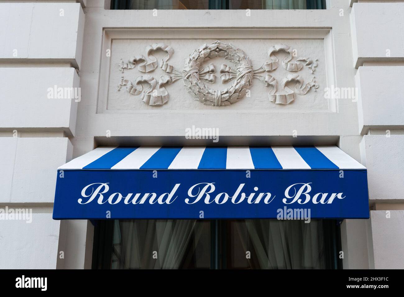 Washington D.C. - Nov. 22, 2021: The historic Round Robin Bar at The ...