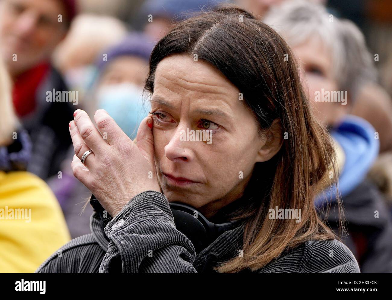 Kate dickie ukraine demonstration hi-res stock photography and images ...