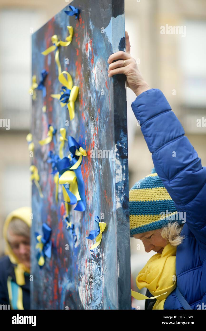 Edinburgh Scotland, UK March 09 2022. Scottish Artists for Ukraine ...