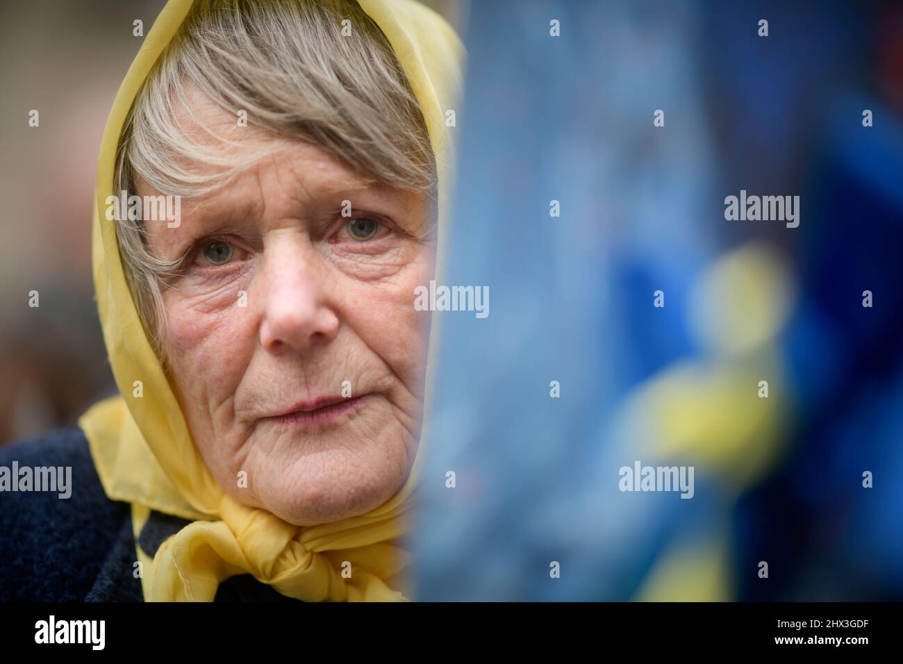 Scottish artists protest hi-res stock photography and images - Alamy