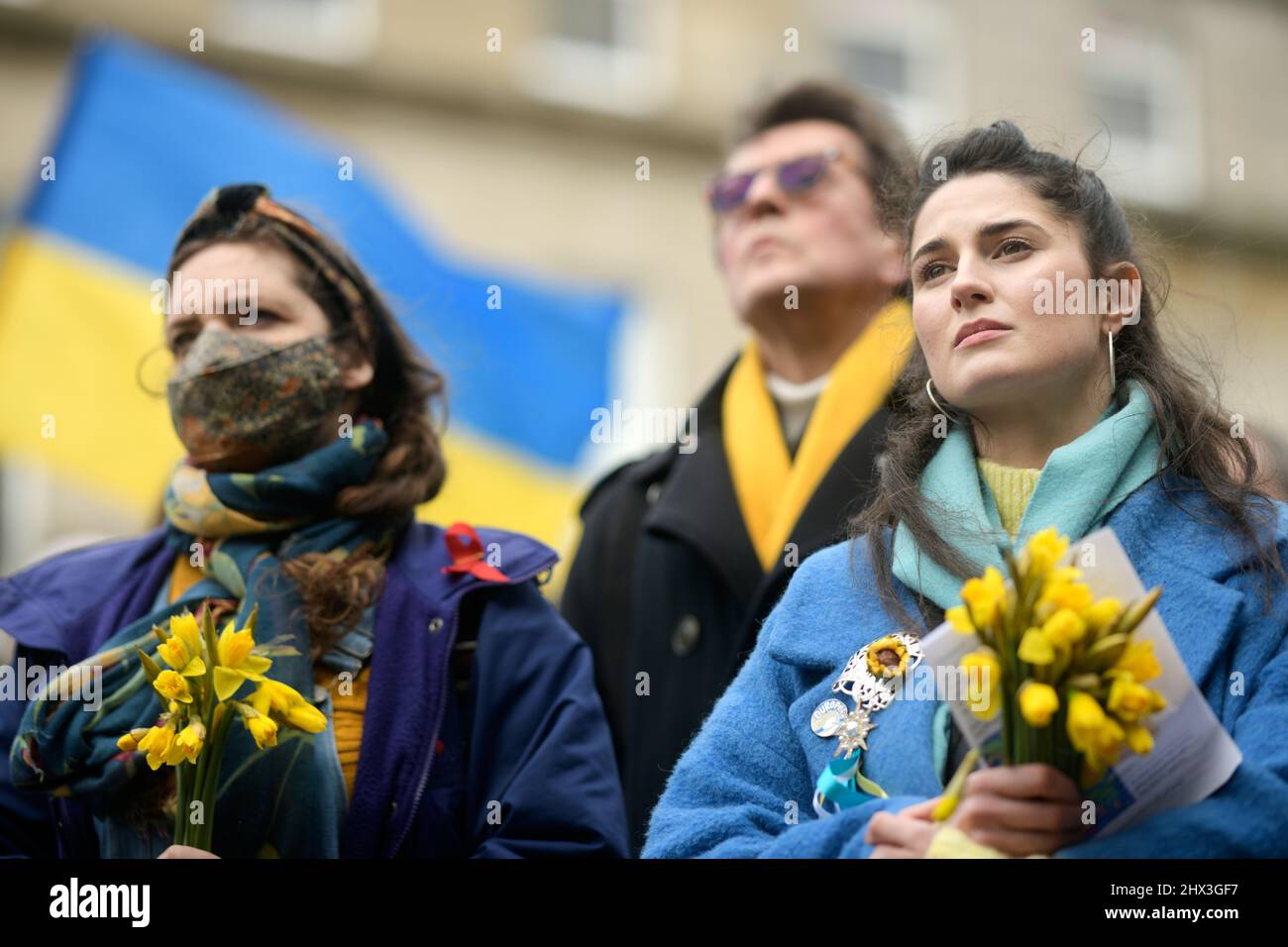 Scottish artists ukraine protest 2022 hi-res stock photography and ...