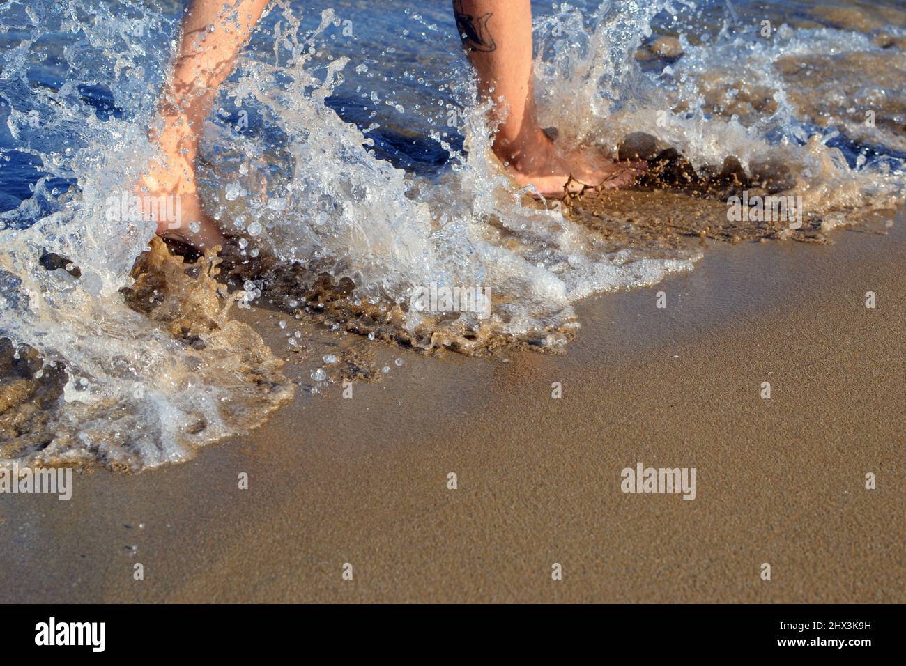 Girls feet running hi-res stock photography and images - Alamy