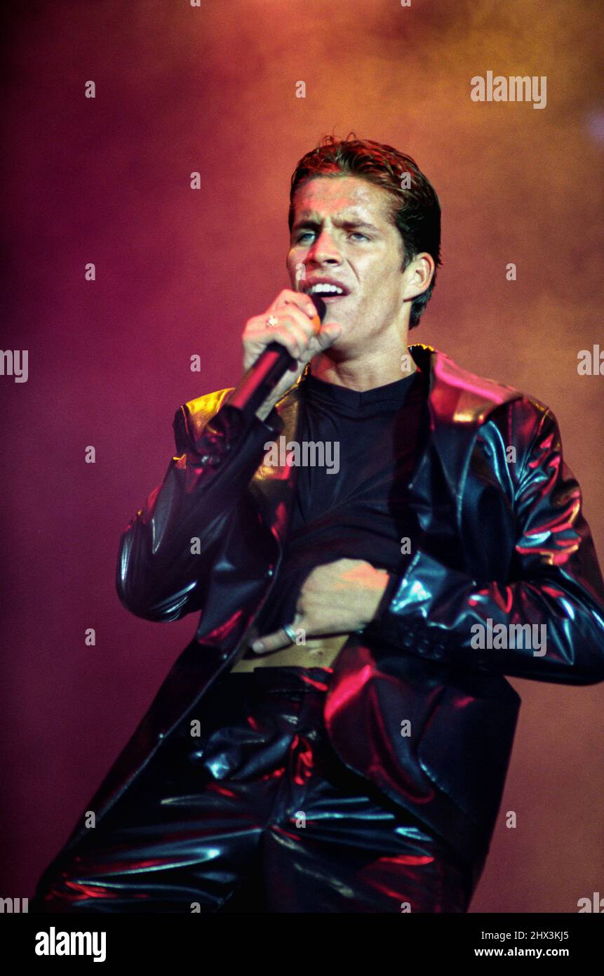 Sean Maguire Actor High Resolution Stock Photography and Images - Alamy