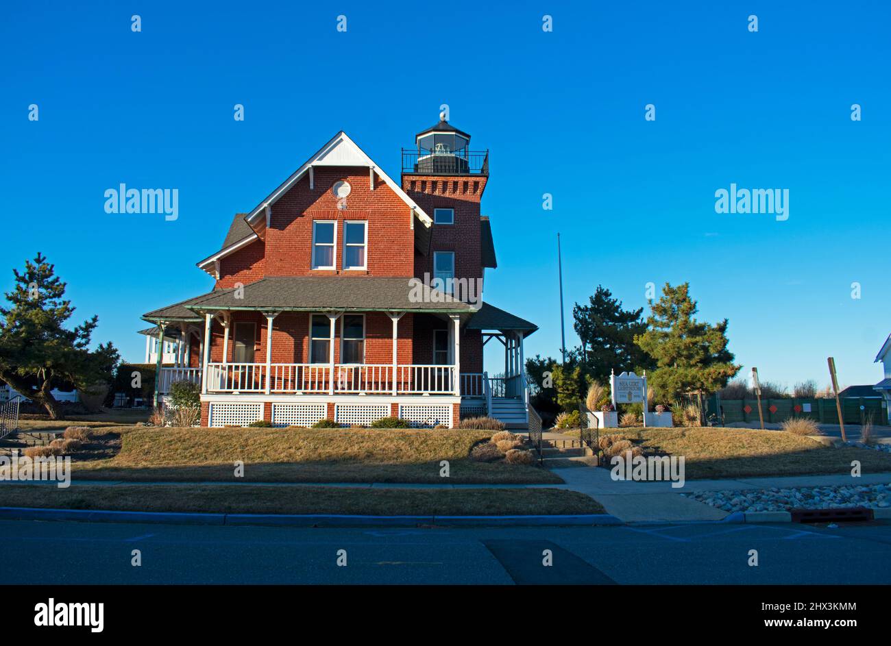 Sun porch windows hi-res stock photography and images - Alamy