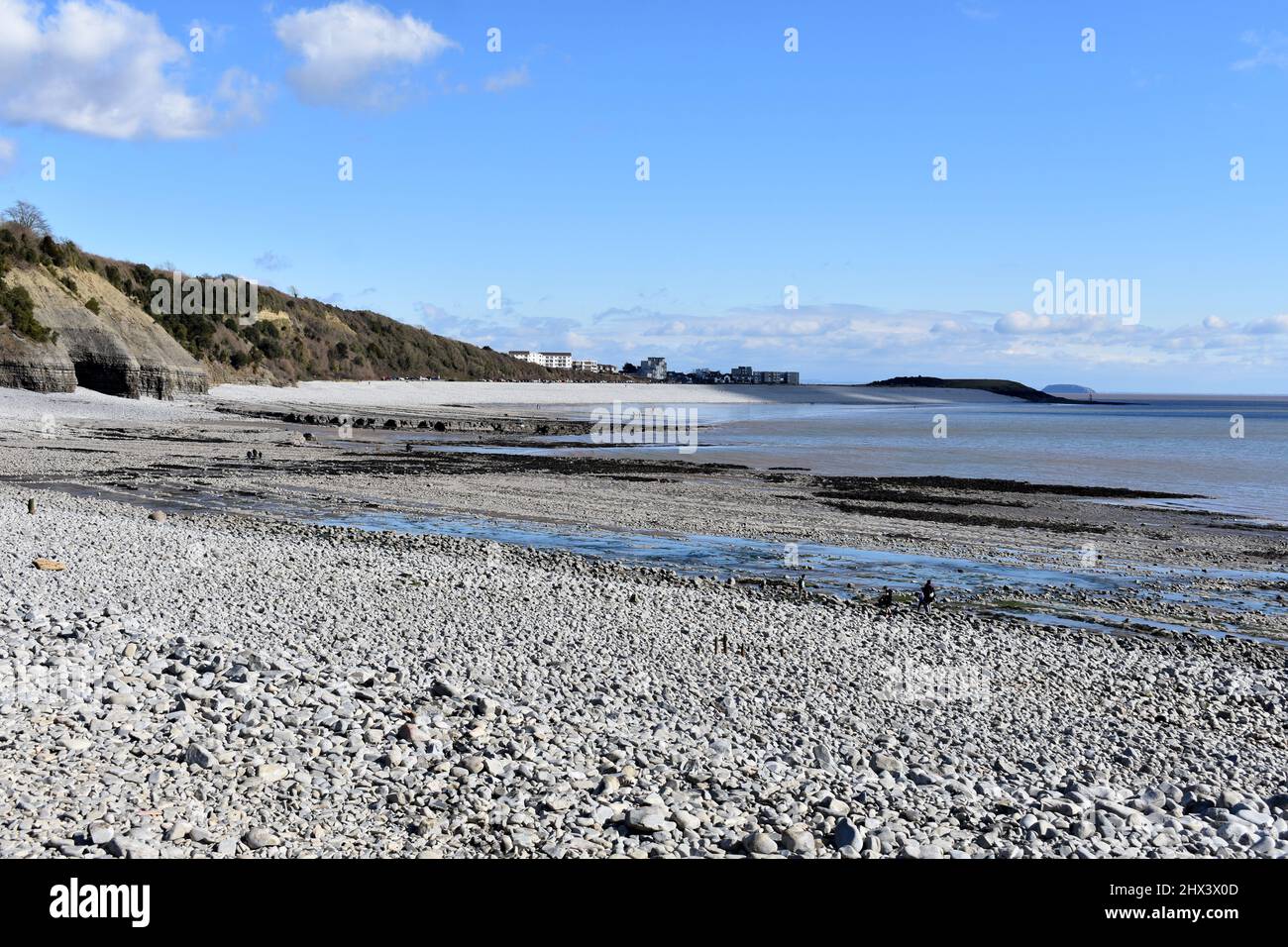 Porthkerry barry pebble pebbles beach hi-res stock photography and ...