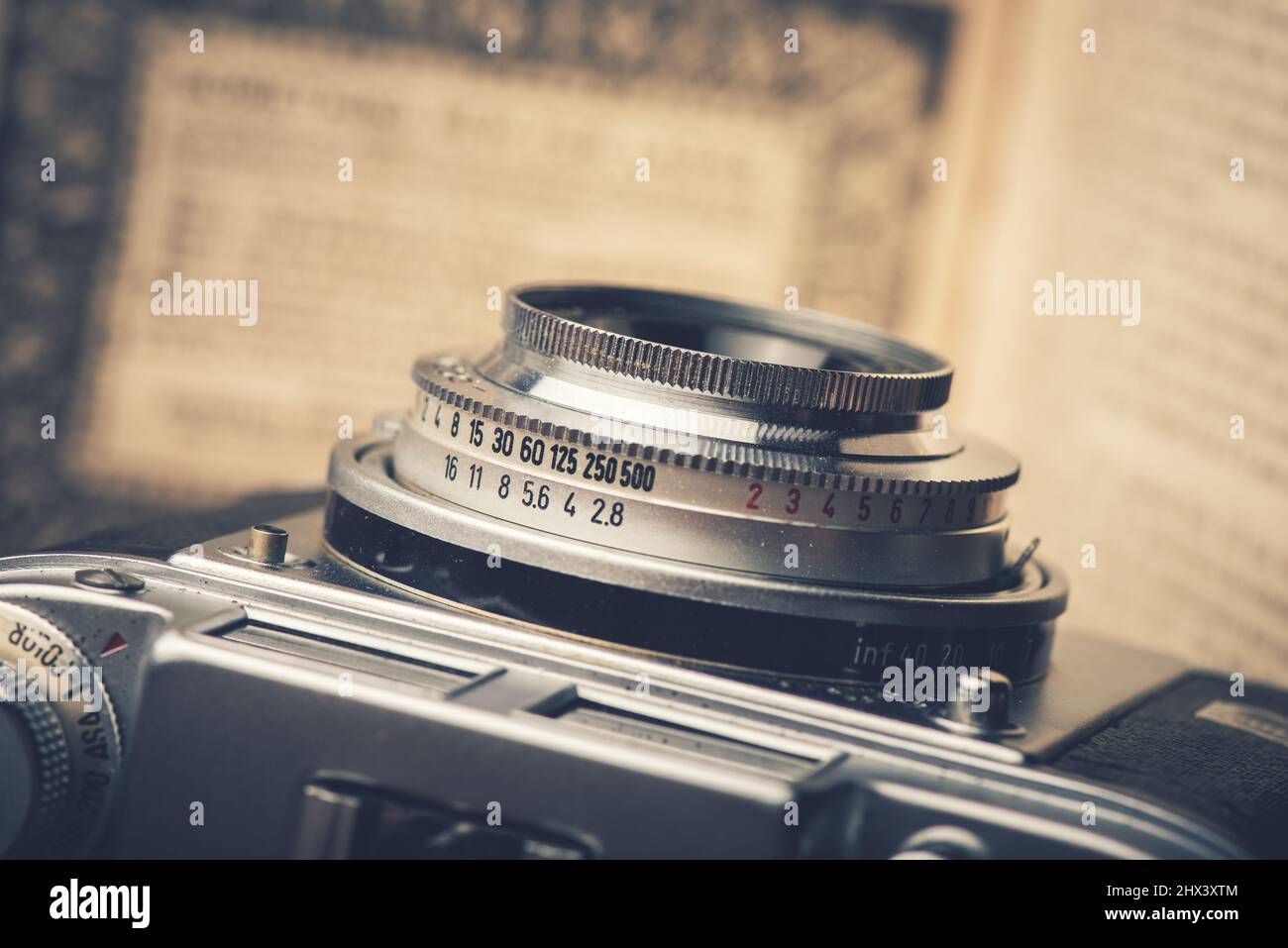 Scale focus camera hi-res stock photography and images - Alamy