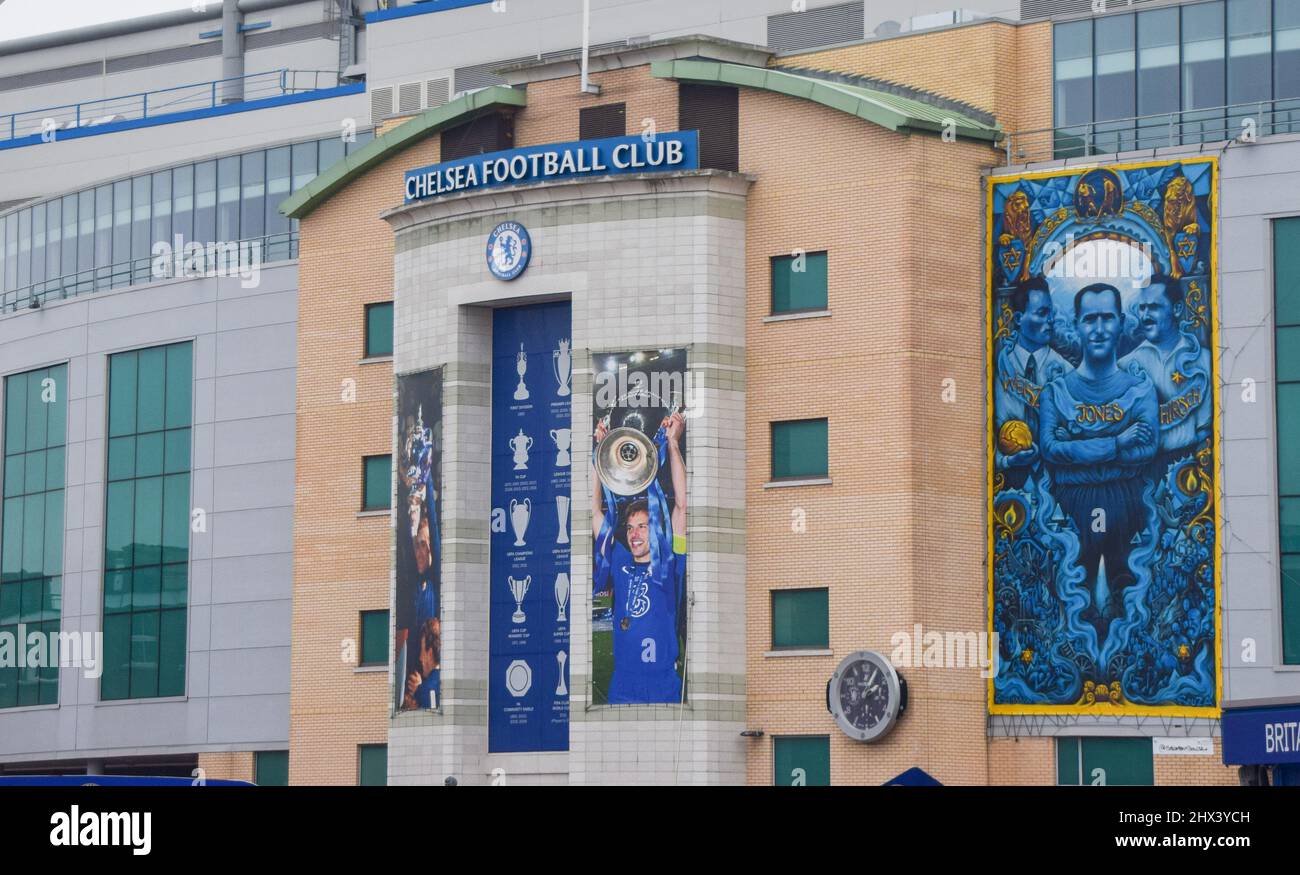 London, UK. 4th March 2022. Stamford Bridge stadium exterior detail ...