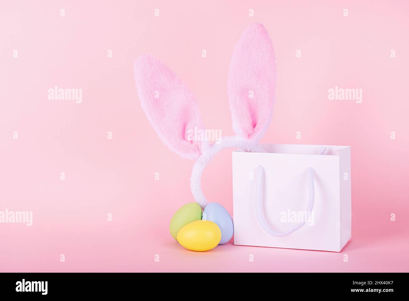 Happy Easter celebration. Festive holiday template backdrop for online ...