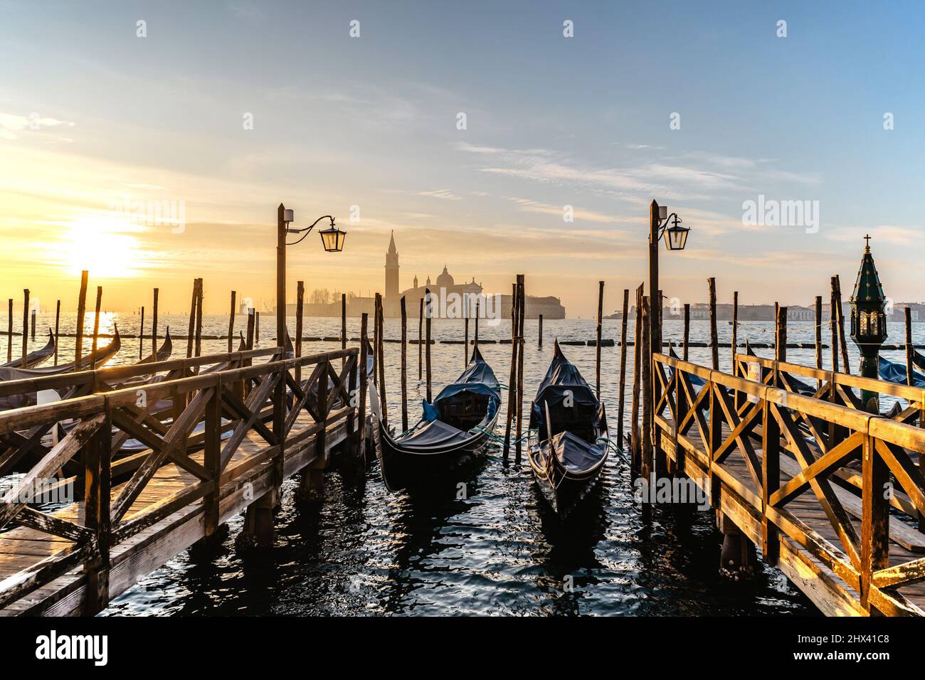 Traditional venice architecture hi-res stock photography and images - Alamy