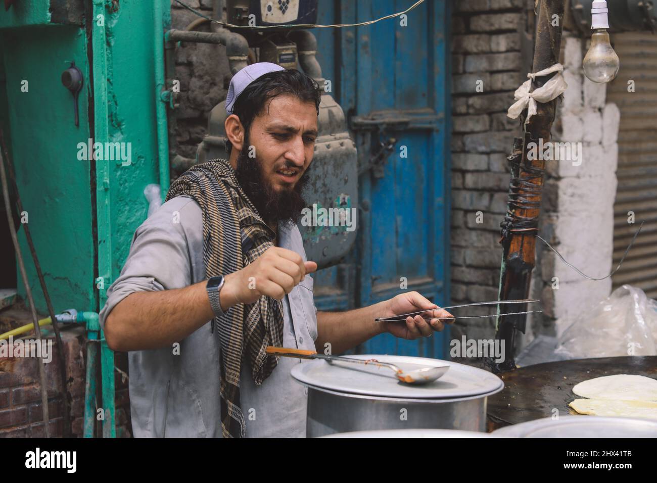 Grocery seller man hi-res stock photography and images - Alamy