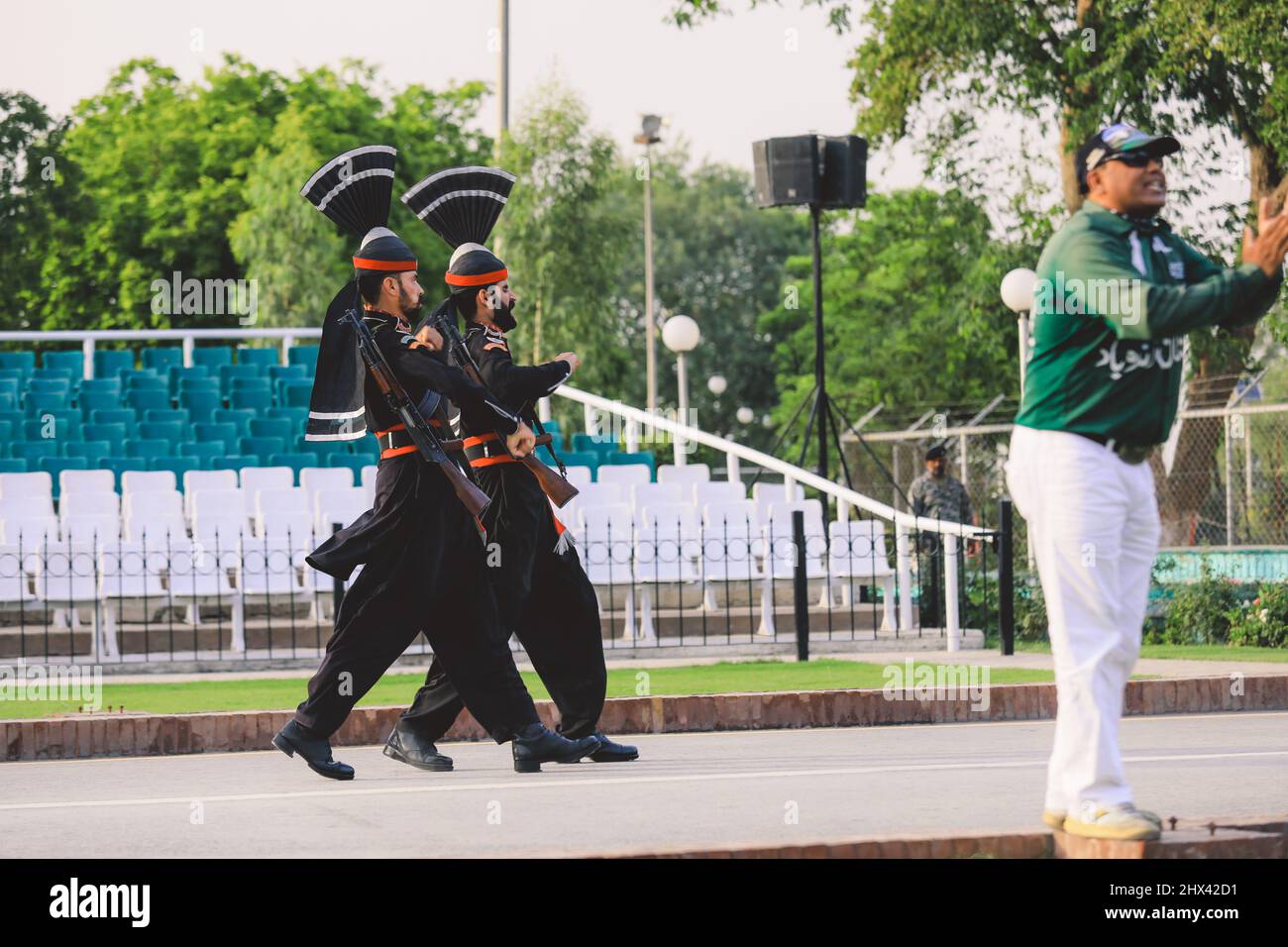 Pakistan Soldiers in Bright Military Uniform on the Wagah Attari Border ...
