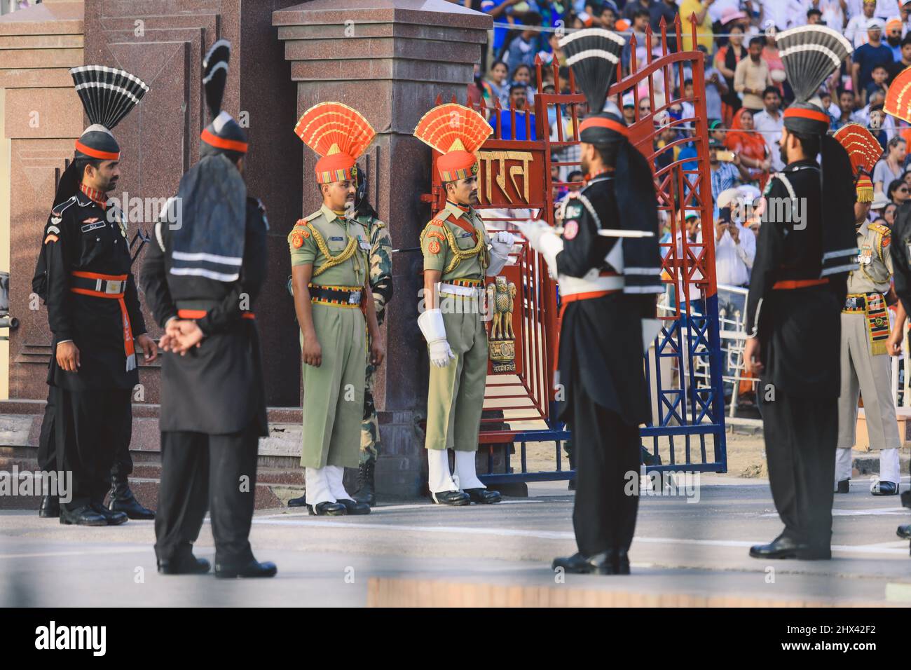 Pakistan Soldiers in Bright Military Uniform on the Wagah Attari Border ...