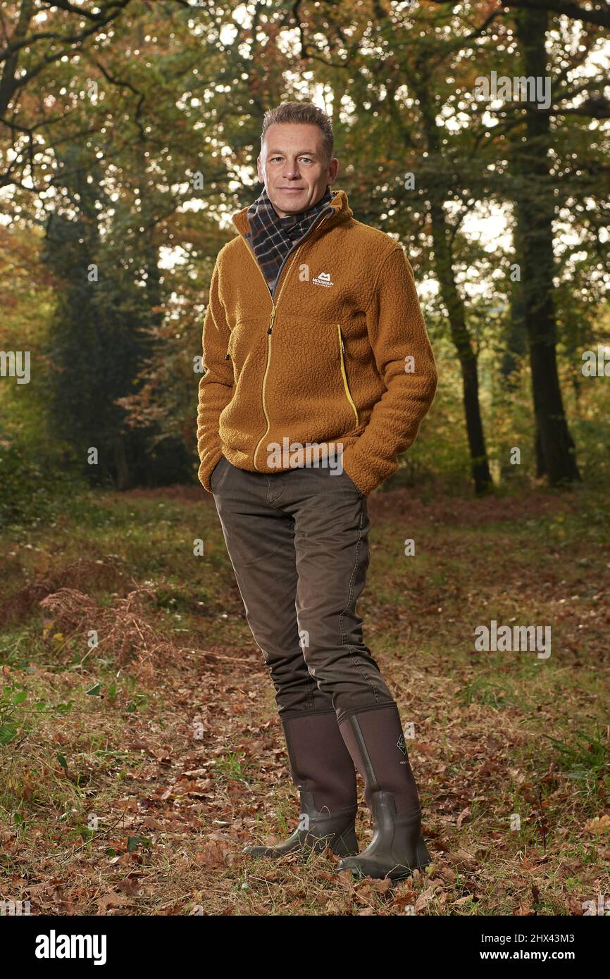 Chris packham really wild show hi-res stock photography and images - Alamy