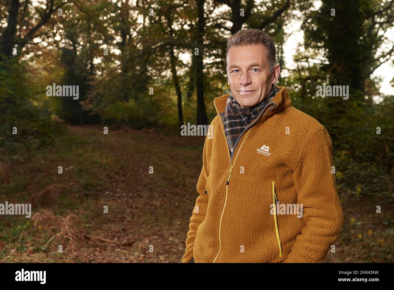 Chris packham hi-res stock photography and images - Alamy