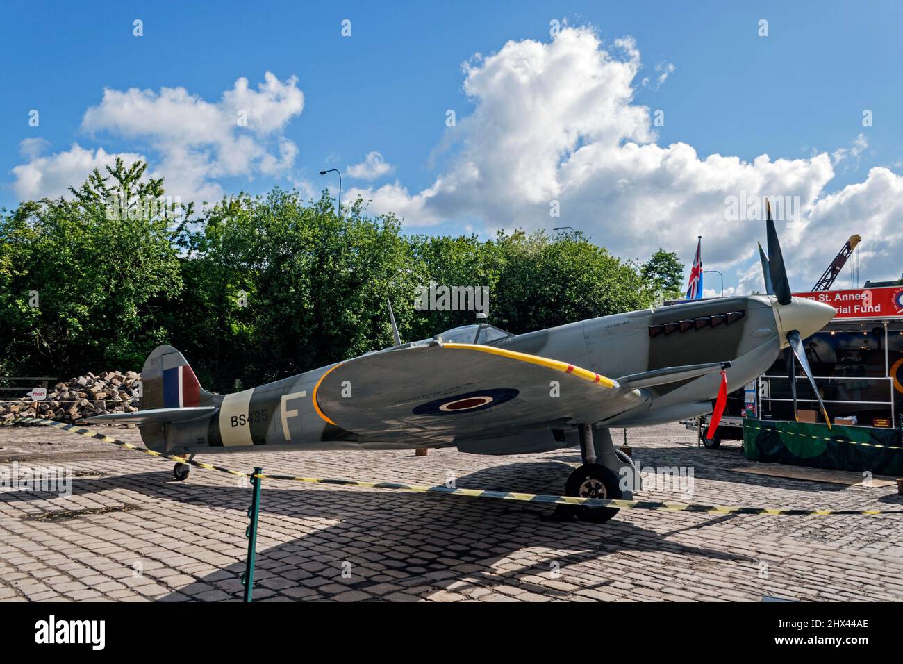 Supermarine Spitfire F.IXc replica C/N BS435. East Lancs Railway 1940's ...