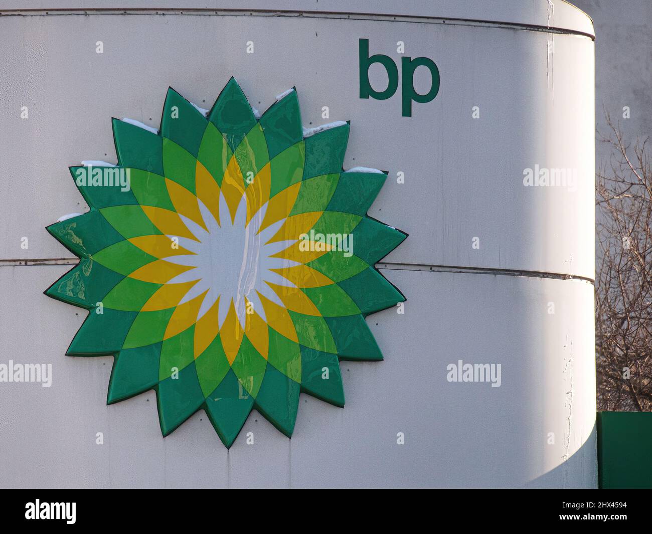 Bp logos hi-res stock photography and images - Alamy