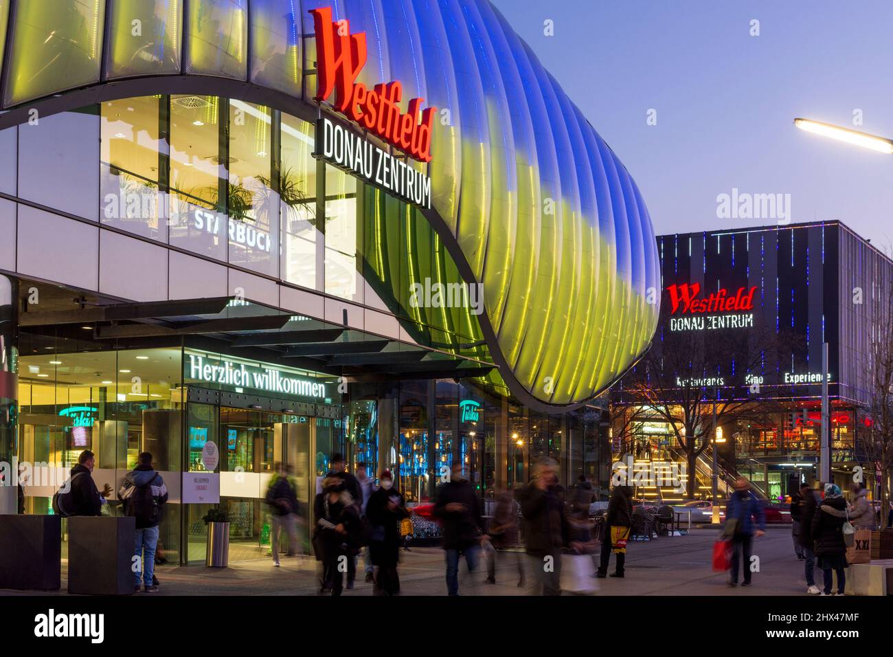 Wien, Vienna: shopping mall Westfield Donau Zentrum (DZ) in 22 ...