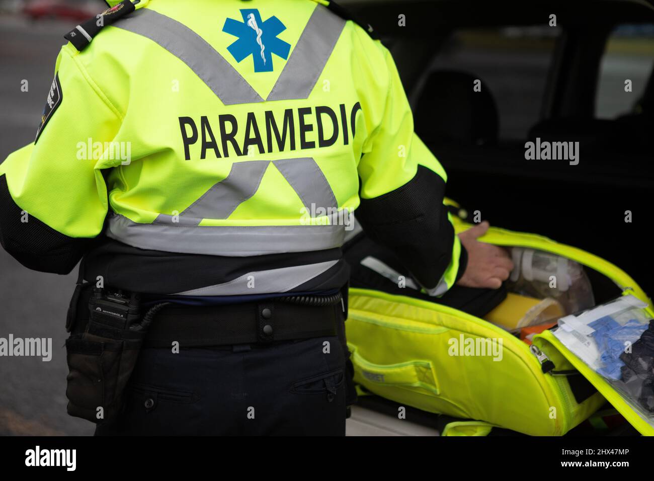 Paramedic at work Stock Photo - Alamy