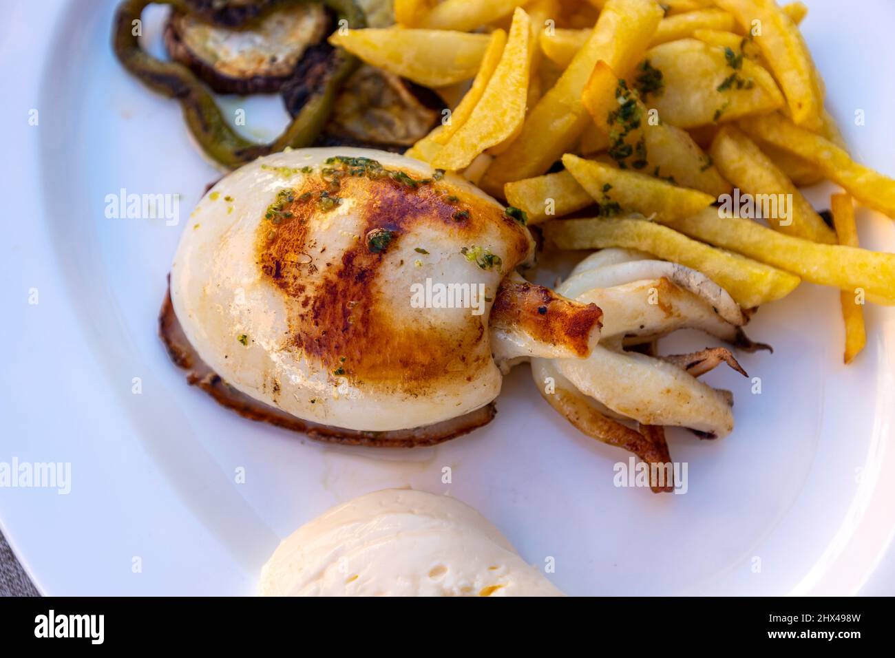 Sepionet a la plancha, Cuttlefish at grill, El Palmar, Valencia ...