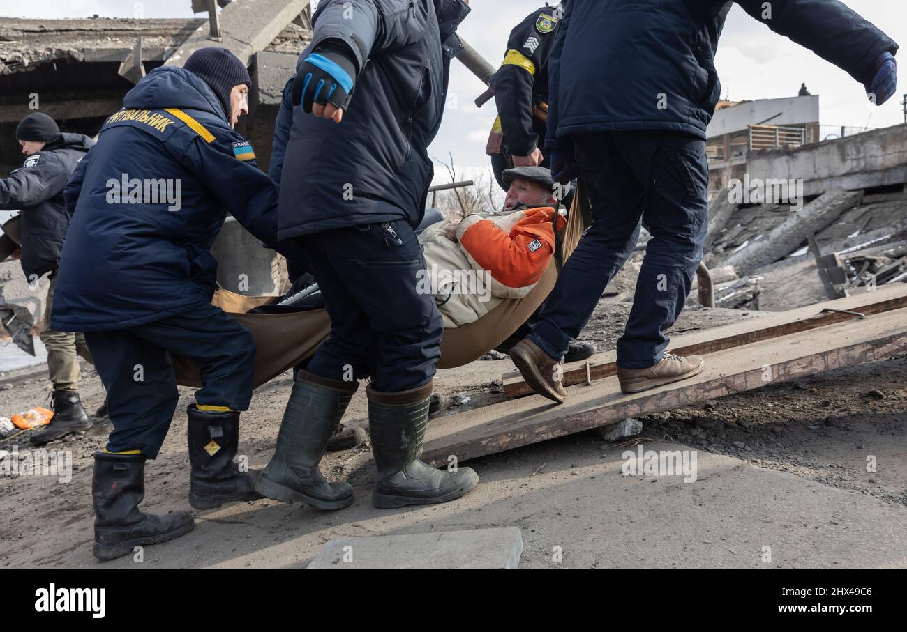 IRPIN, UKRAINE - Mar. 09, 2022: War in Ukraine. Thousands of residents ...