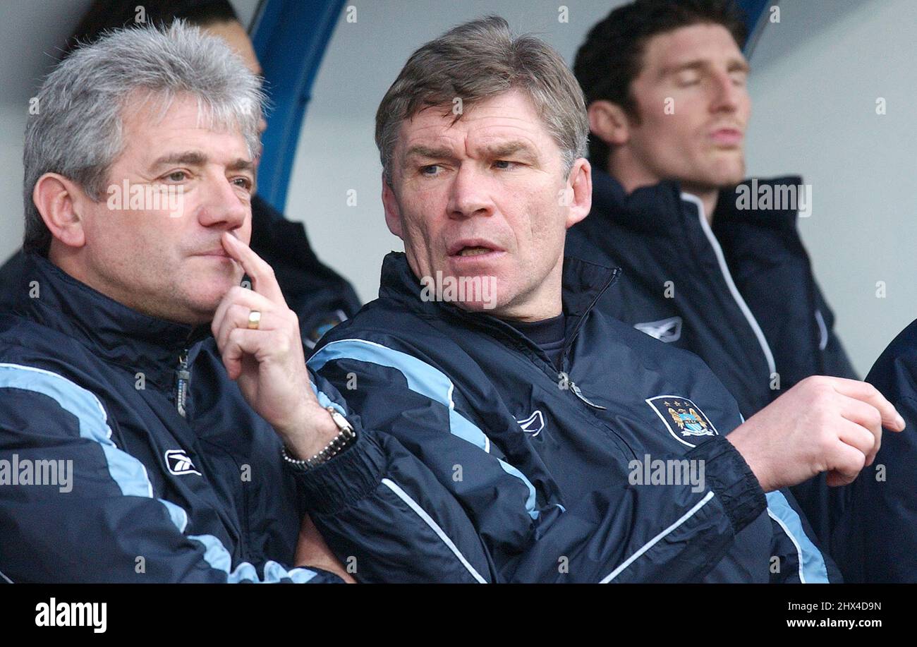 PORTSMOUTH V MANCHESTER CITY KEVIN KEAGAN AND HIS NO. 2 DEREK ...