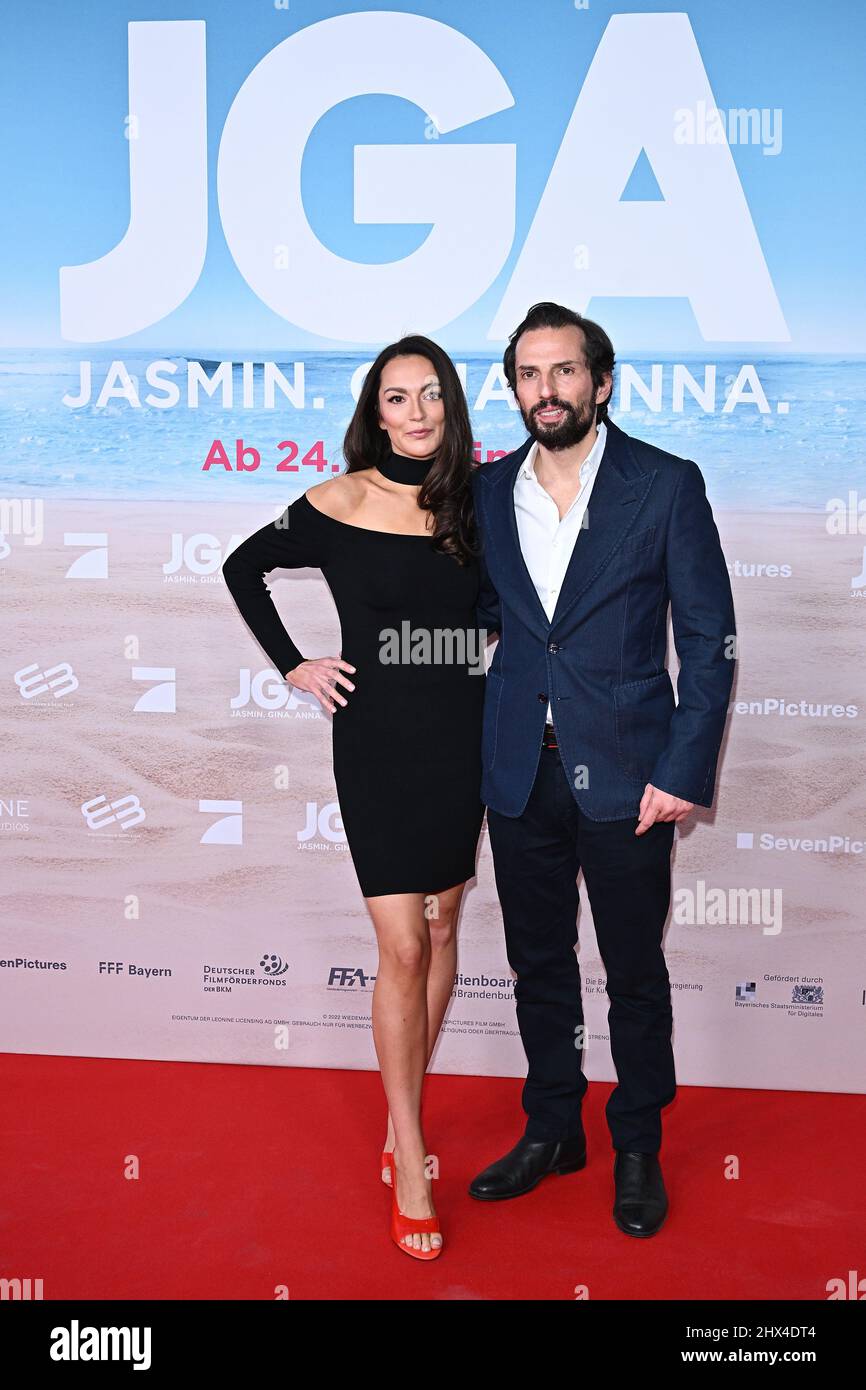 Munich, Germany. 09th Mar, 2022. Film producer Quirin Berg and his wife ...