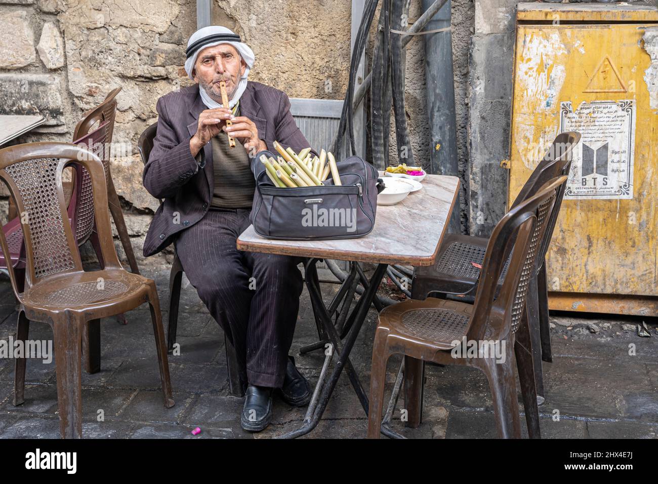 Downtown damascus syria street scene hi-res stock photography and ...