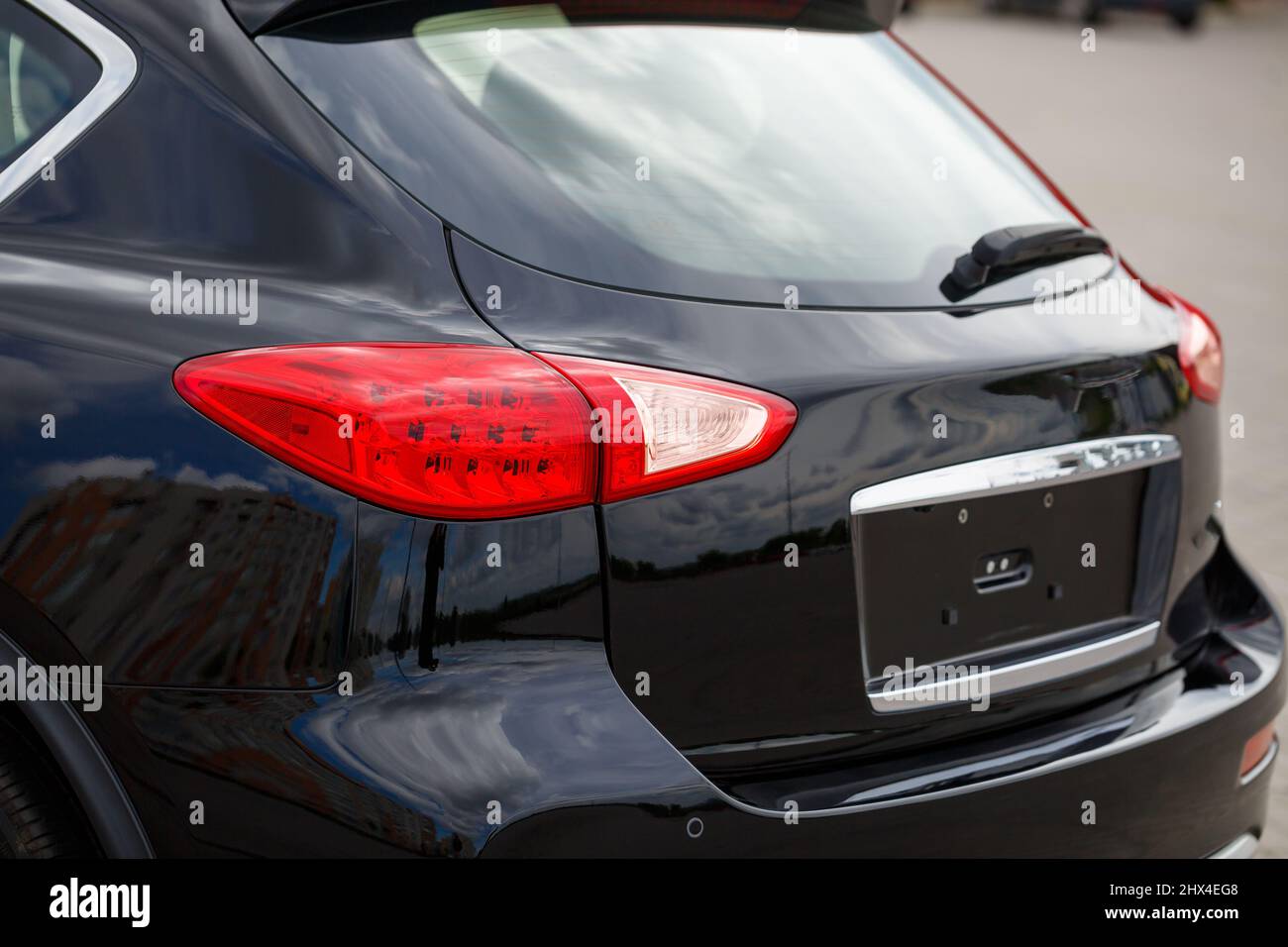 Automobile technology ray side view hi-res stock photography and images ...