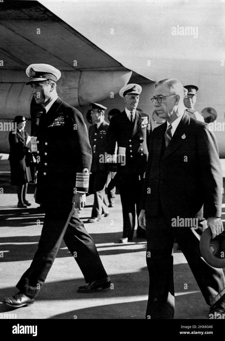 Lord louis mountbatten with edward hi-res stock photography and images ...