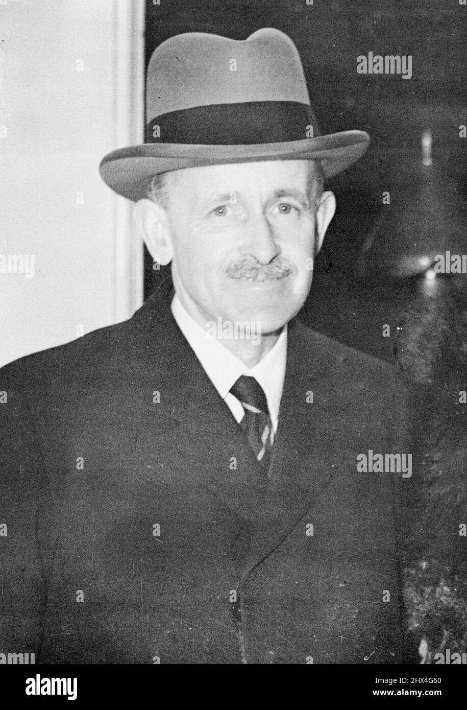 Lady hankey hi-res stock photography and images - Alamy