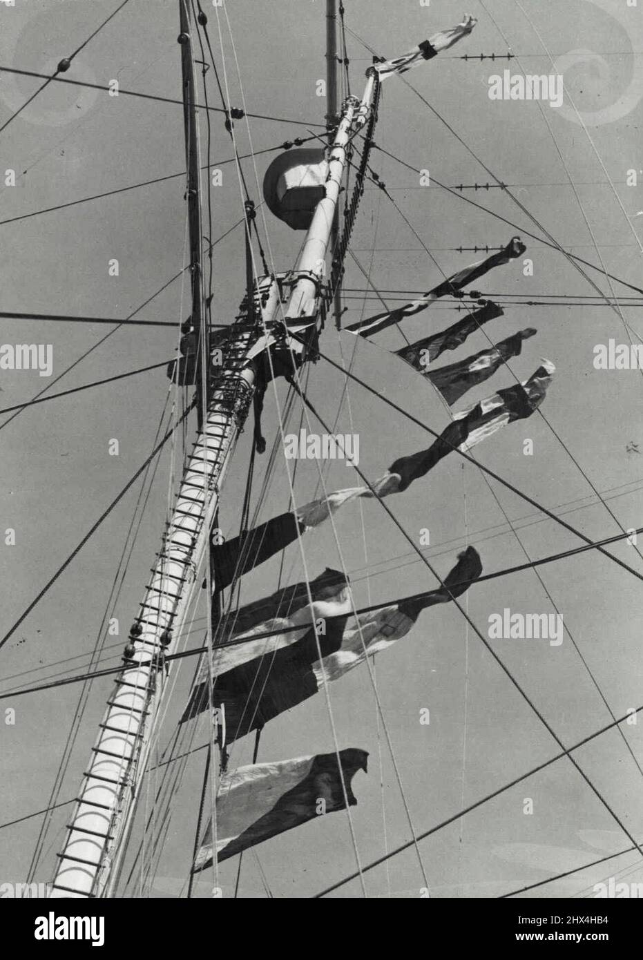 Navy ship signal flag signal flags hi-res stock photography and images ...