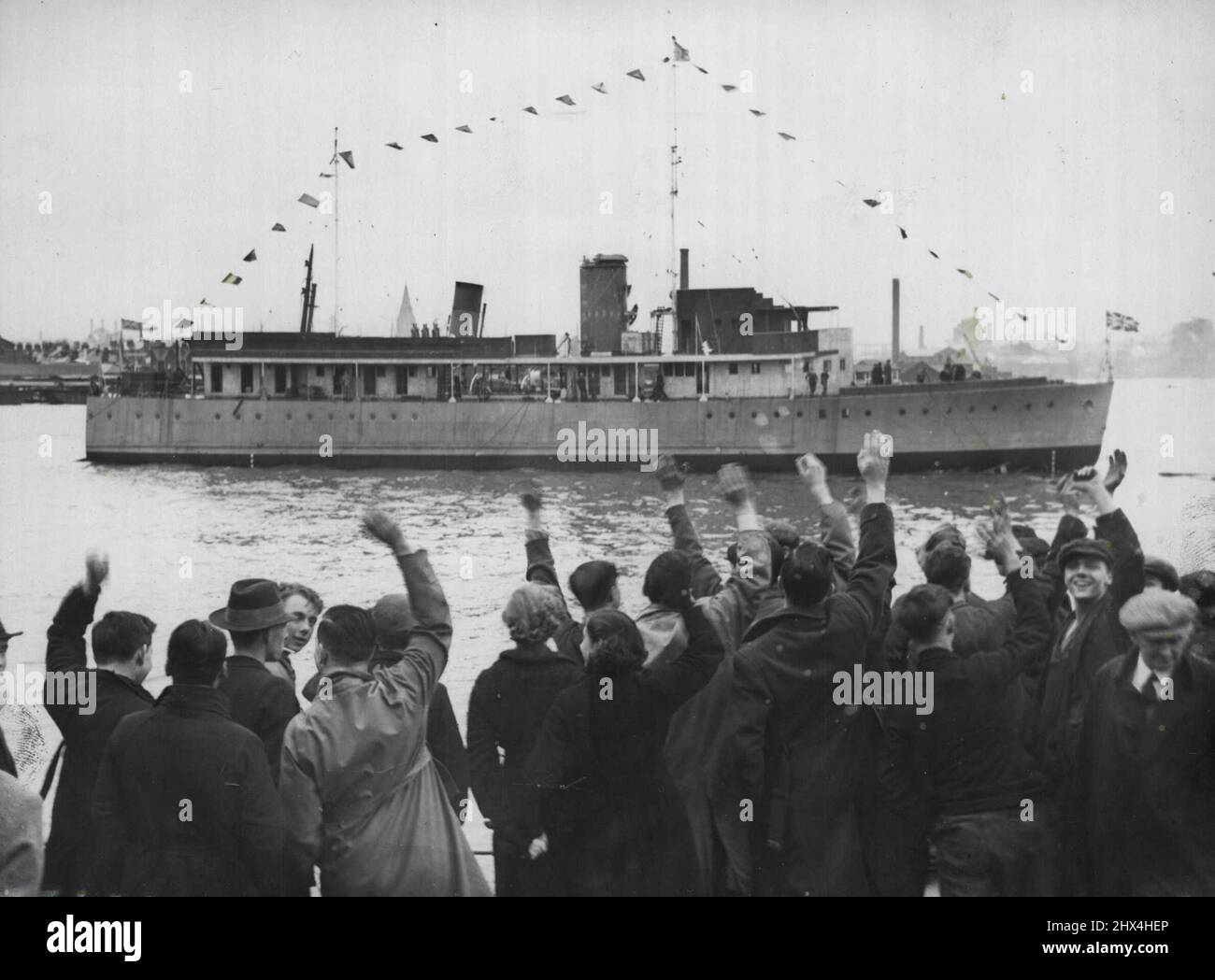 Dragonfly class gunboat hi-res stock photography and images - Alamy