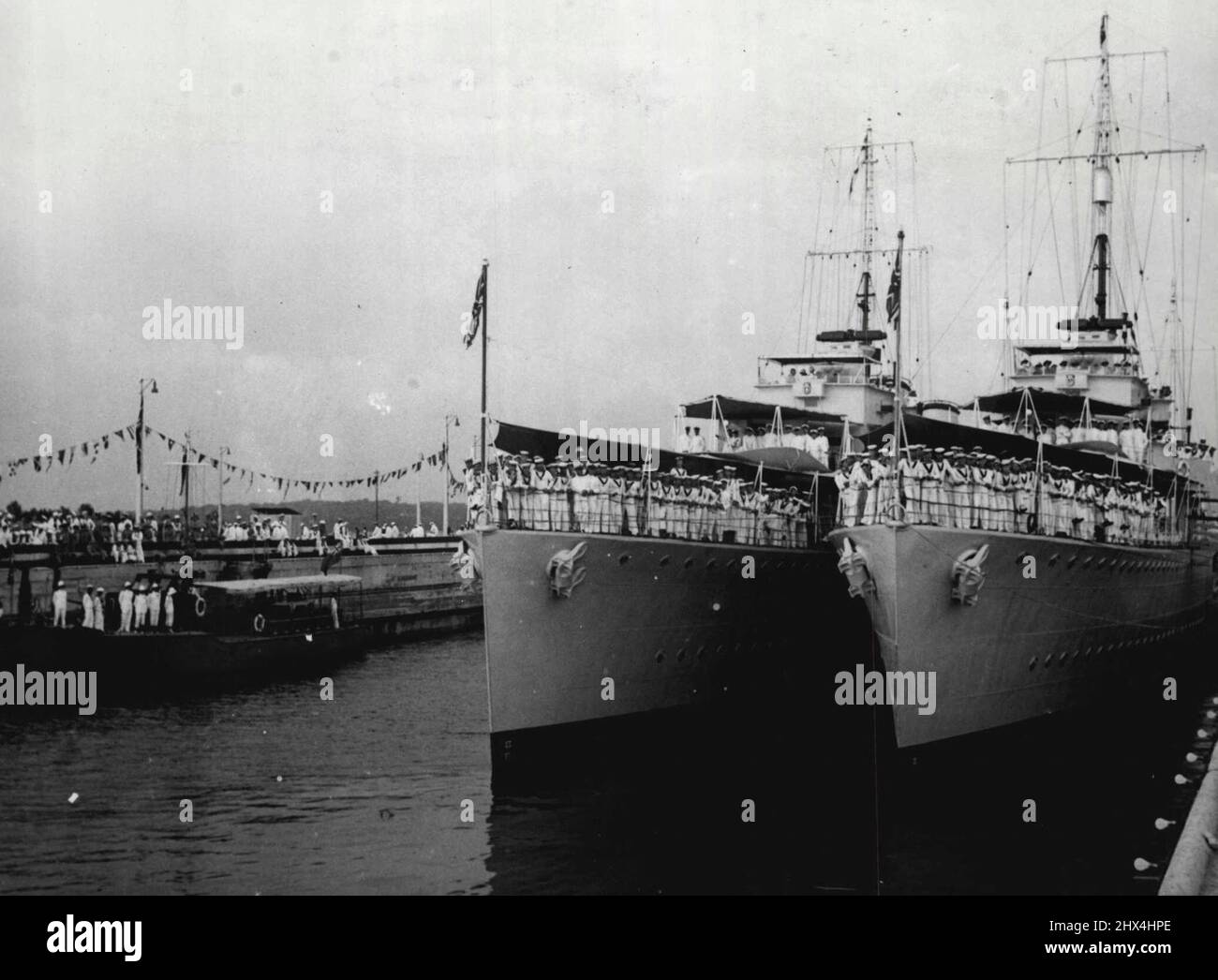 D. British Destroyers In Singapore's Naval Dock: Ratings of the ...