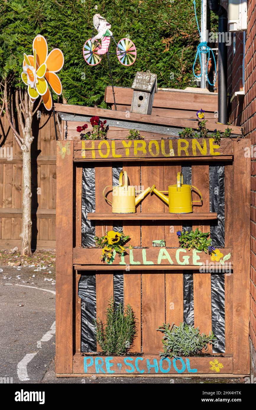 Holybourne village hi-res stock photography and images - Alamy