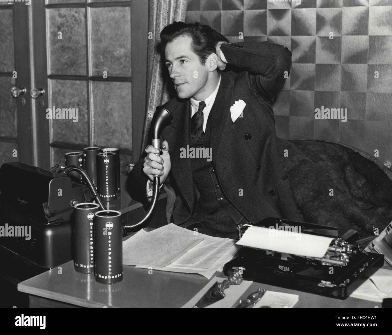 Dictating machine hi-res stock photography and images - Alamy