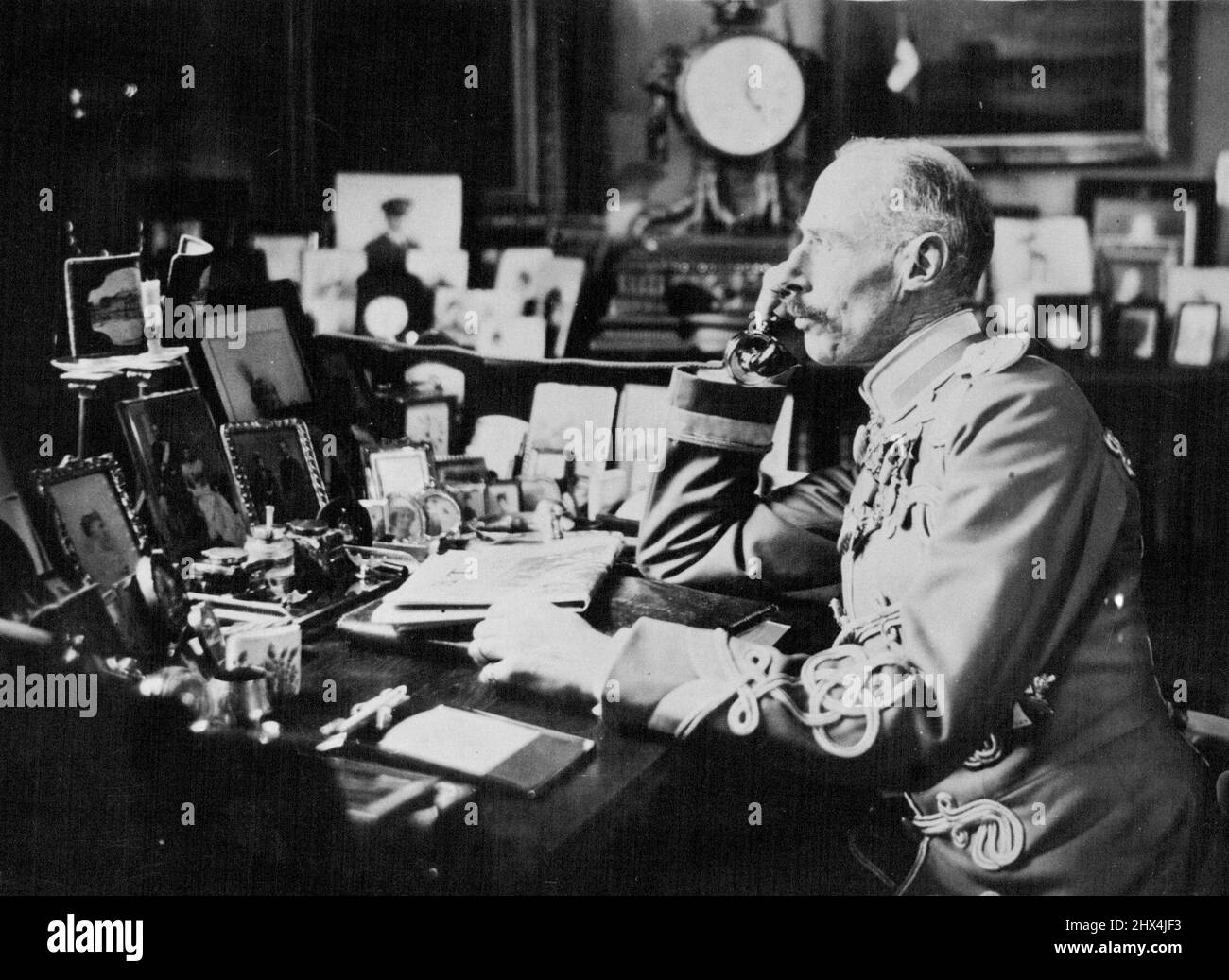 Result conversation Black and White Stock Photos & Images - Alamy