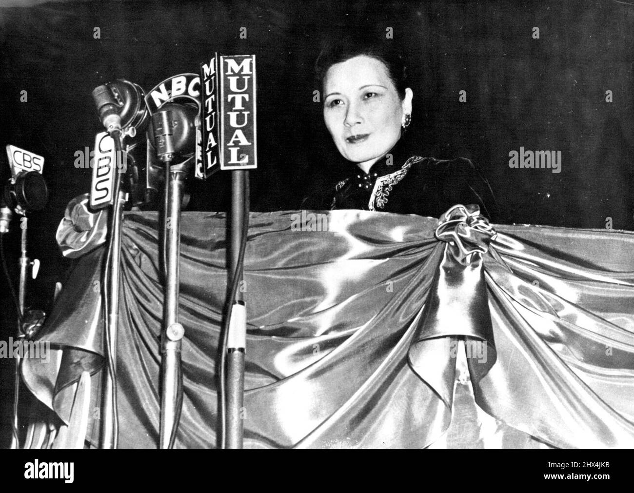 Madame chiang kai shek hi-res stock photography and images - Alamy