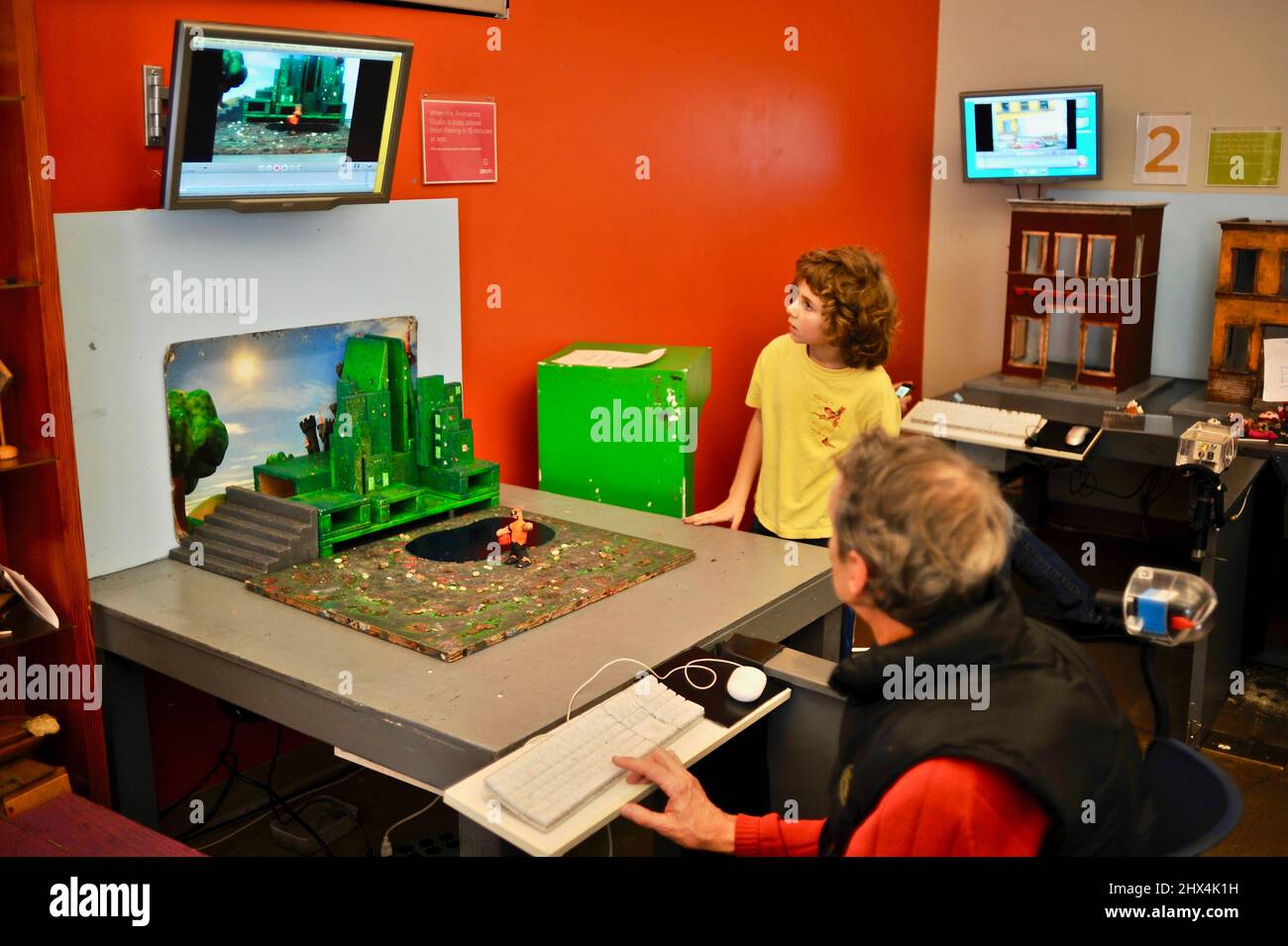 Creating a stop-motion animation movie with clay characters on movie ...