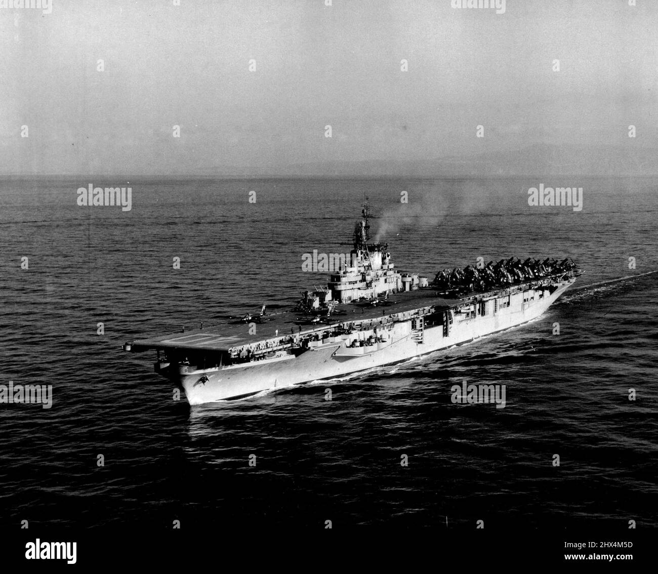 Uss tarawa hi-res stock photography and images - Alamy