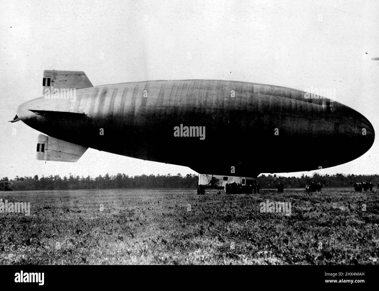Navy dirigible hi-res stock photography and images - Alamy