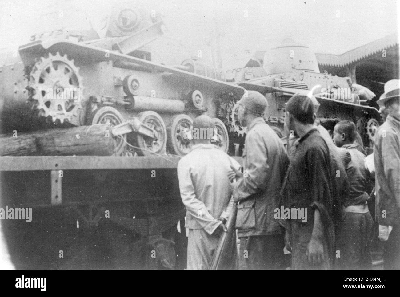 Canton... Soviet Tanks used by Chinese Several Soviet made tanks, used ...