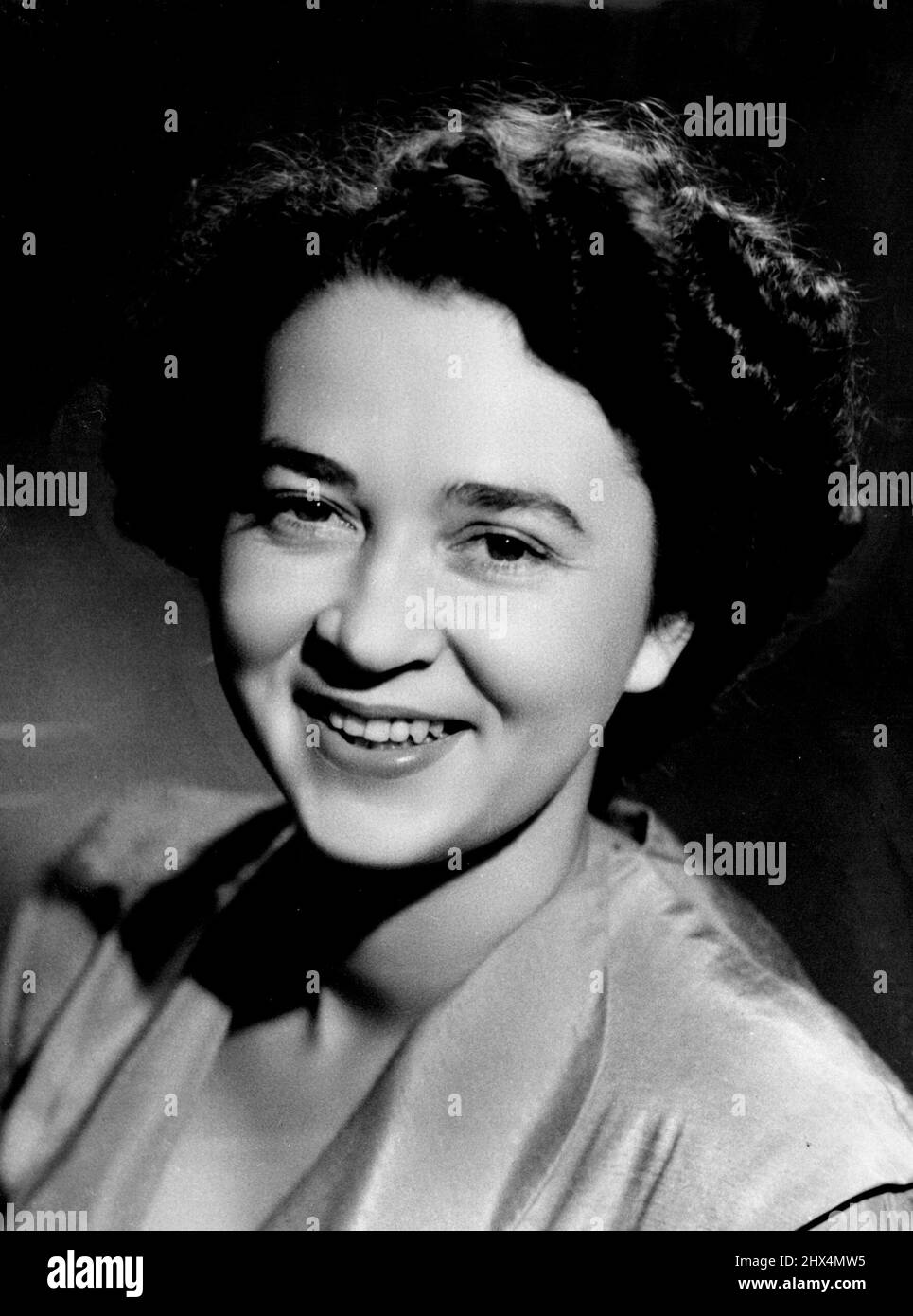 Australian pearls hi-res stock photography and images - Alamy