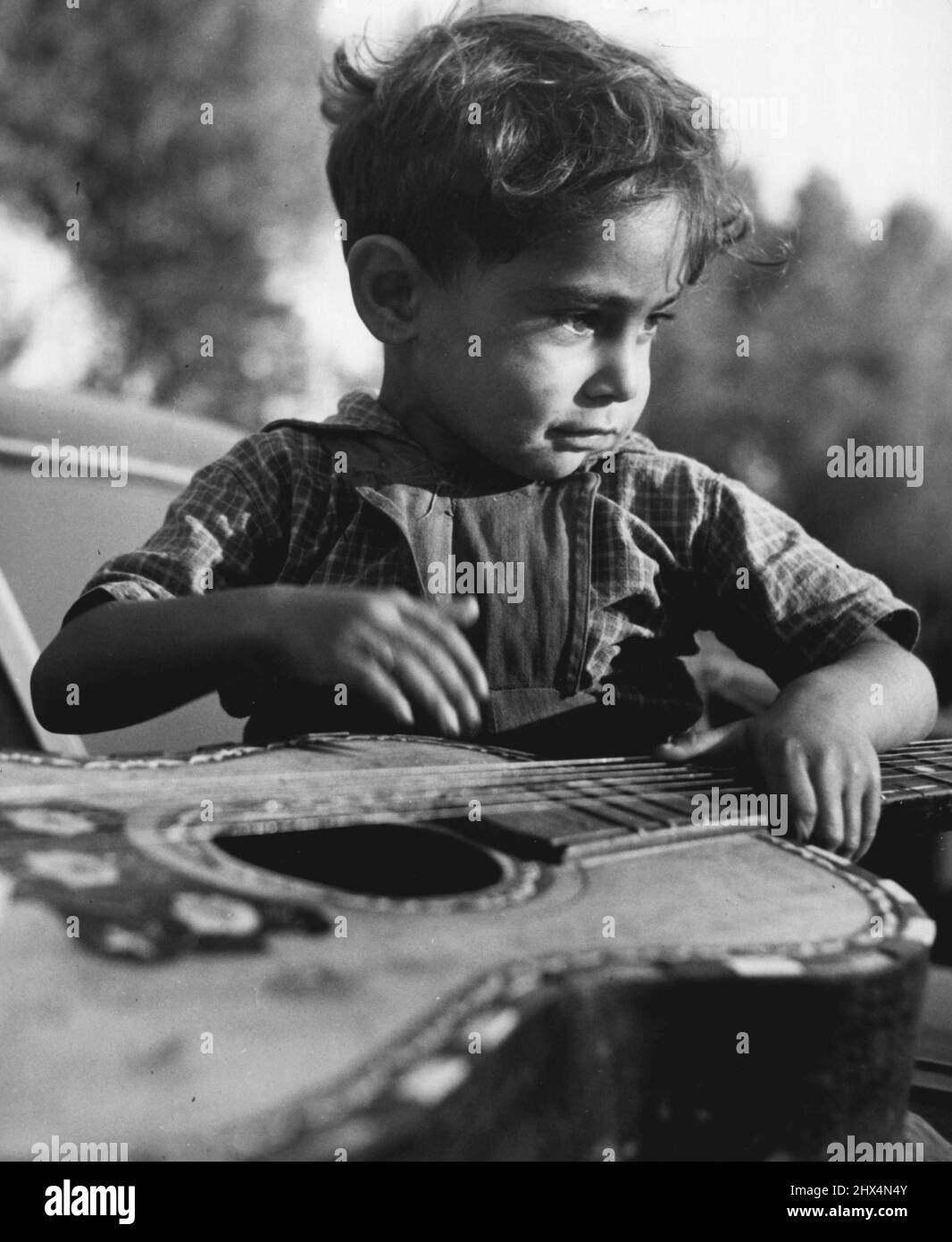 When Gypsies Meet - Although the instrument is still too big for his ...