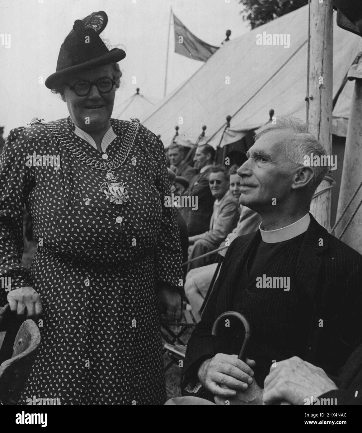 When King Cricket Reigns In Canterbury - "Mr. Mayor" - Alderman Mrs. G ...