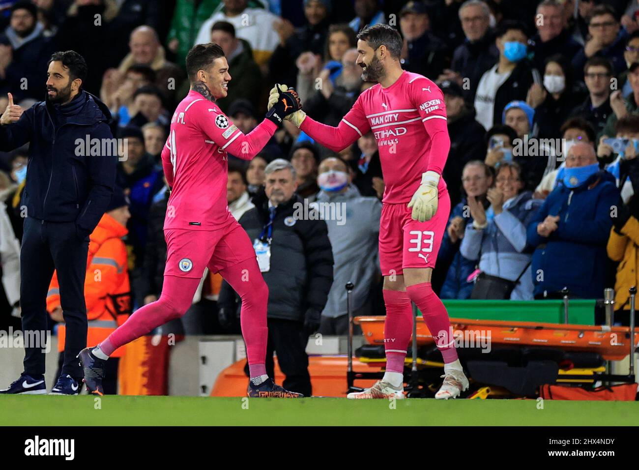 Scott carson champions league hi-res stock photography and images - Alamy