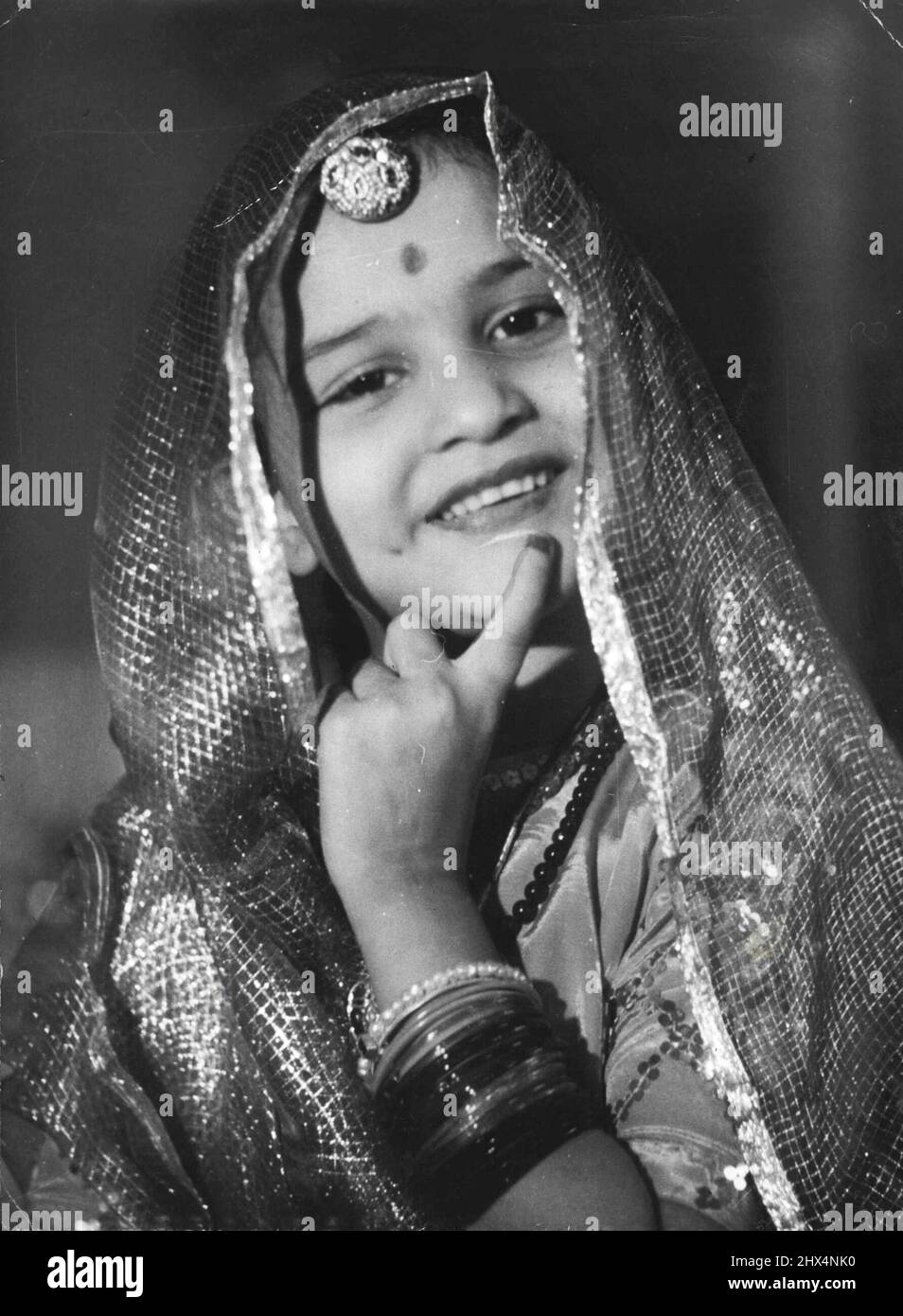 This Indian girl is wearing Marwari costume to attend a fancy dress ...