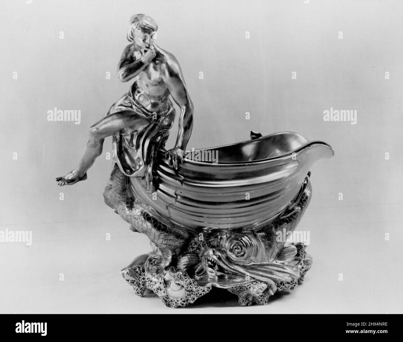 Historic exhibits from buckingham palace hi-res stock photography and ...