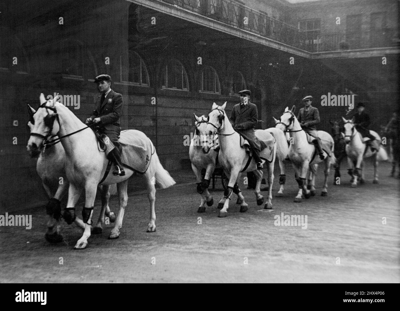 Coaches (Royal) & Footman - British Royalty - General. May 22, 1946 ...