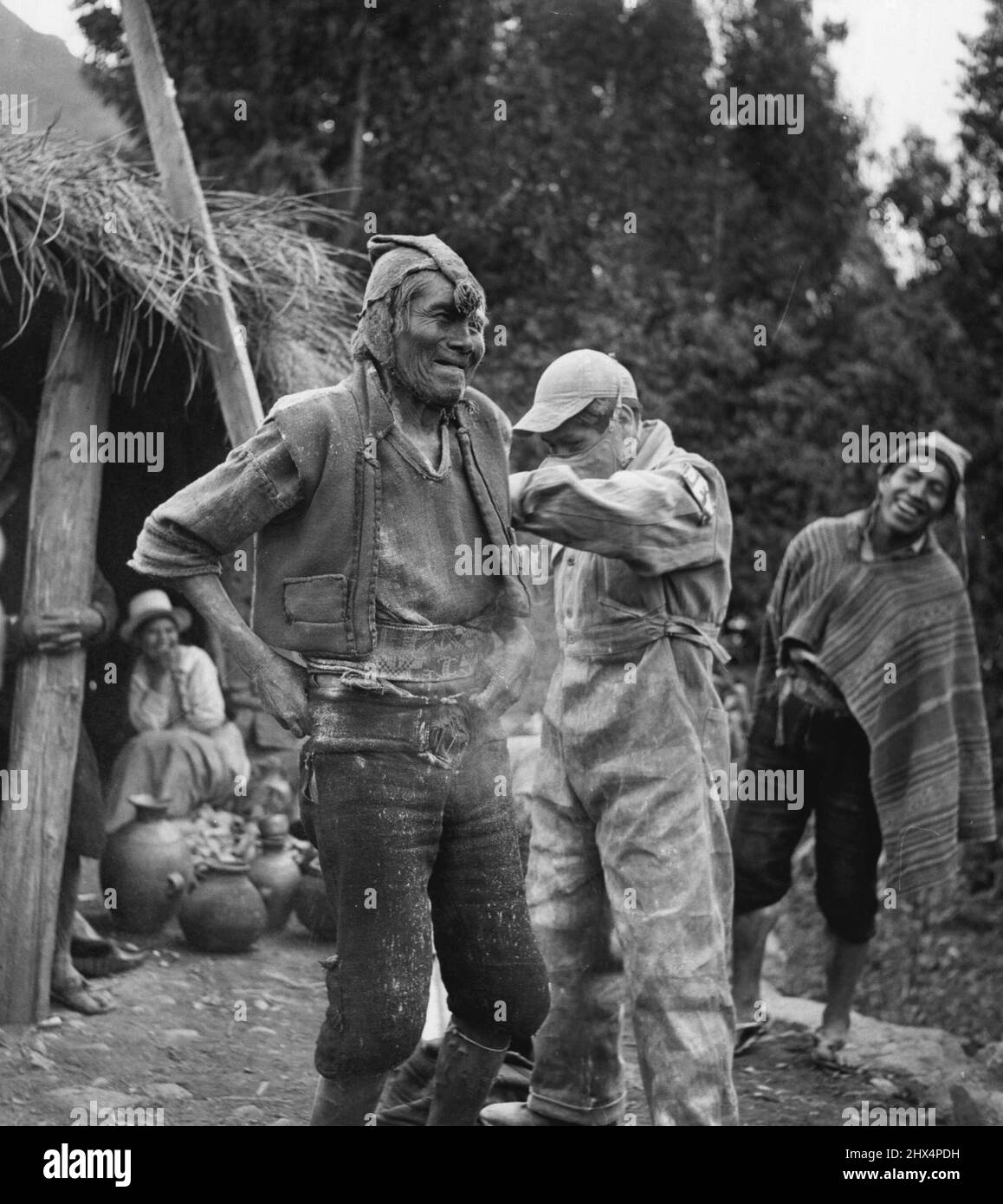 Ddt dusting hi-res stock photography and images - Alamy