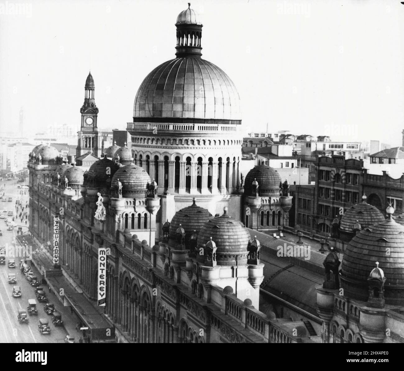 Queen victoria building qvb cafe hi-res stock photography and images ...